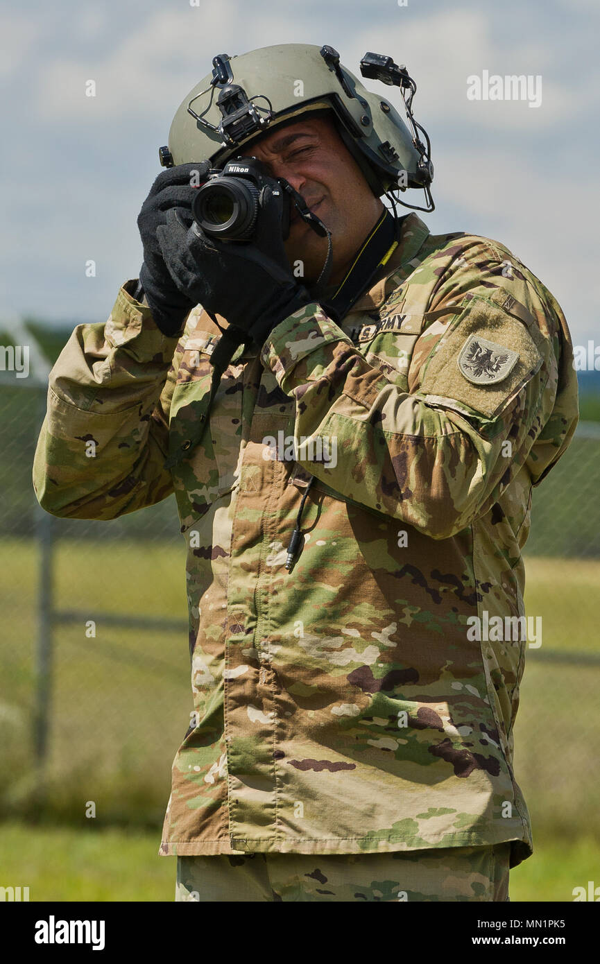 U.S. Army Sgt. TJ Hayer assigned to Charlie Company, 7th Battalion ...