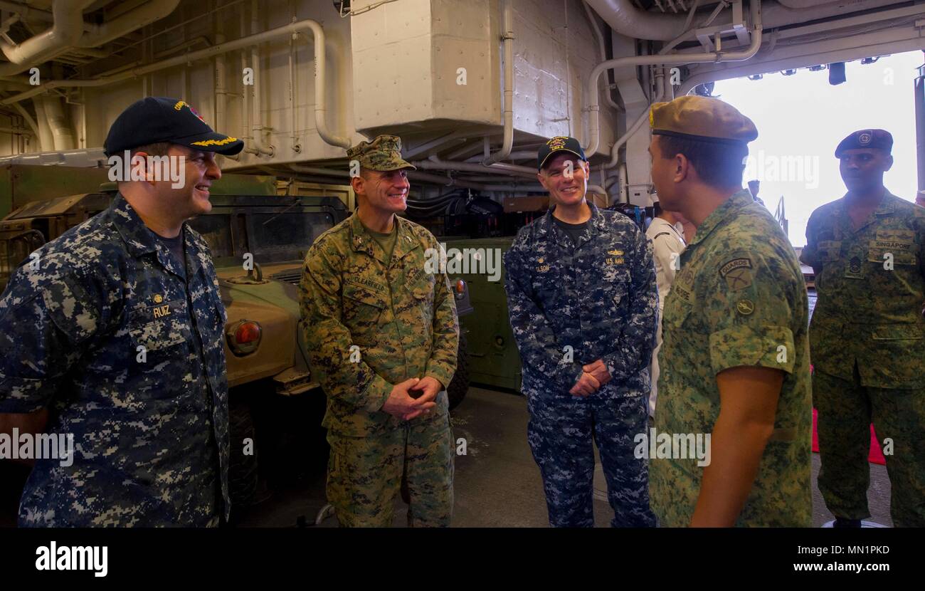 Ken olsen hi-res stock photography and images - Alamy