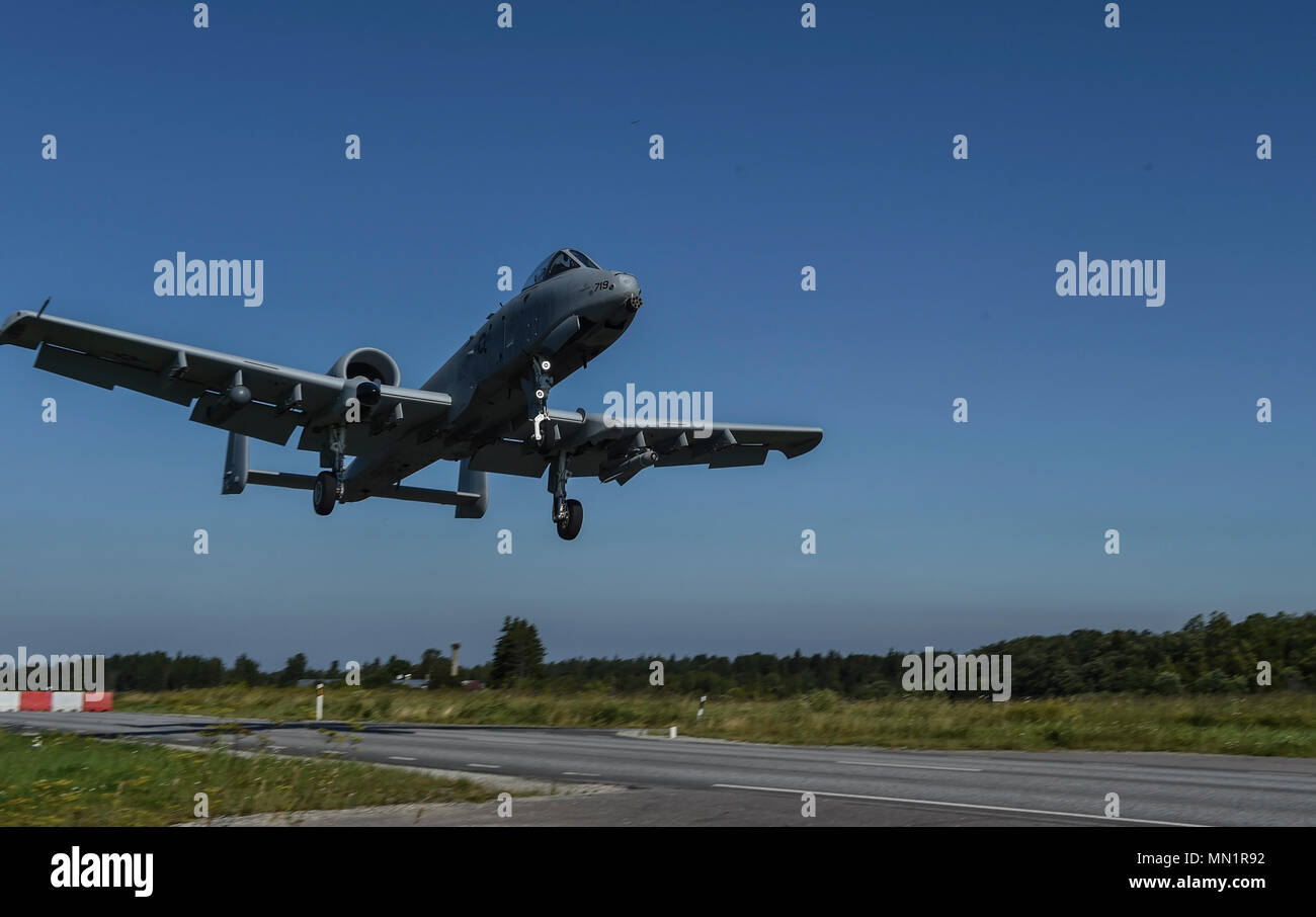 An A-10 Thunderbolt II with Maryland Air National Guard's 104th Fighter ...