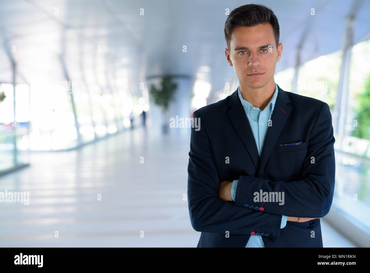 Business men city skyline hi-res stock photography and images - Alamy