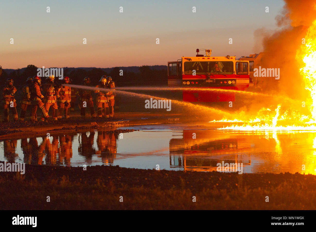 Fire pit training hi-res stock photography and images - Alamy