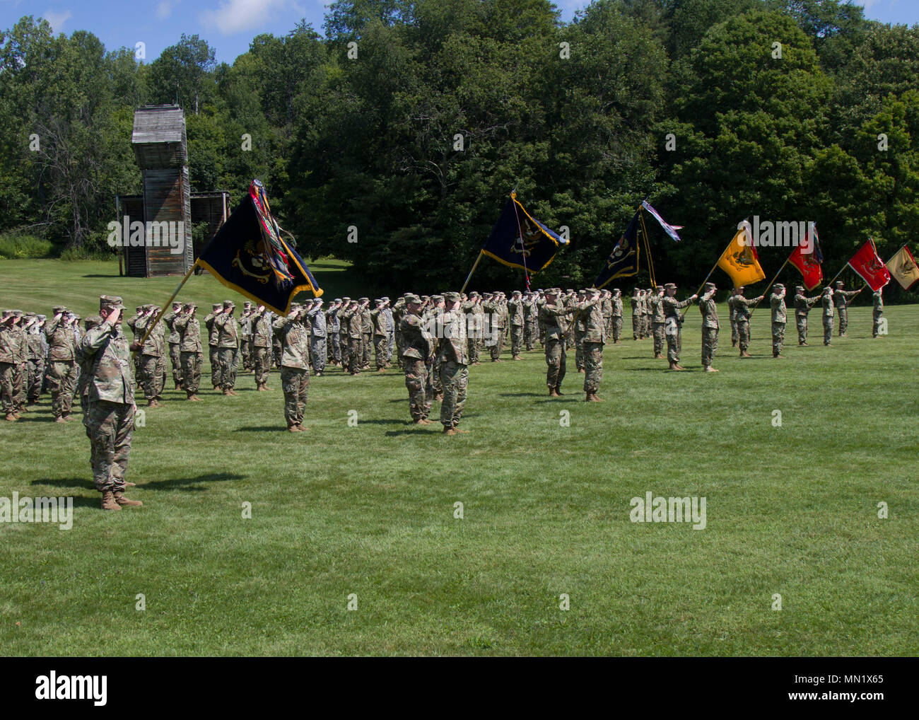 U.S. Army National Guard Soldiers with the 86th Infantry Brigade Combat ...