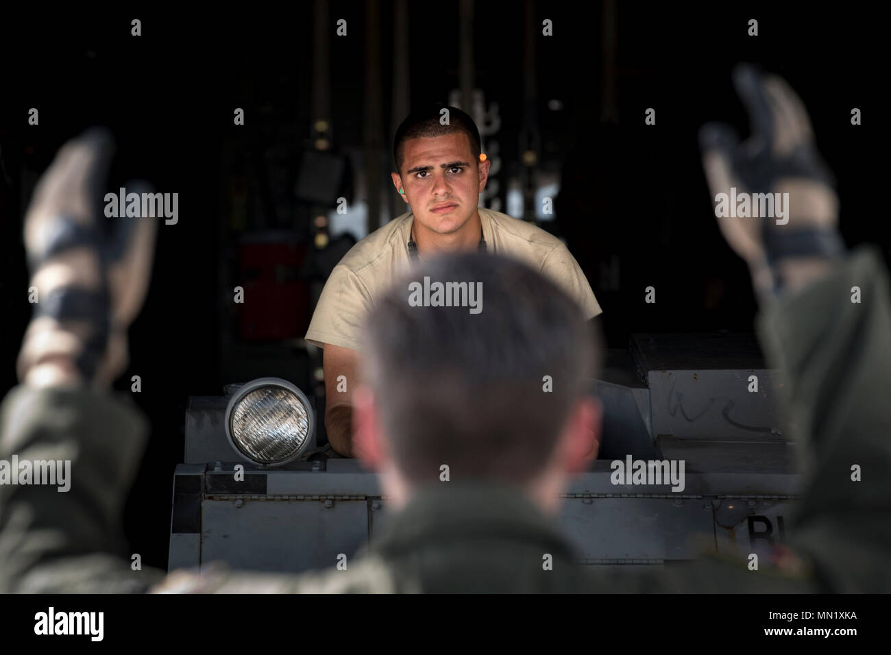 325 fighter wing hi-res stock photography and images - Alamy