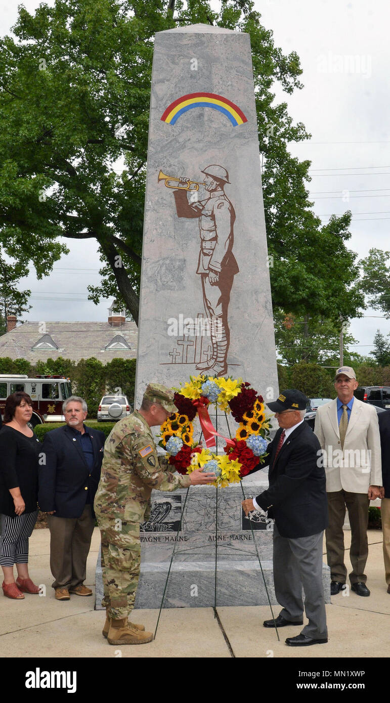 Major General Steven Ferrari ( left) the commander of the 42nd Infantry ...