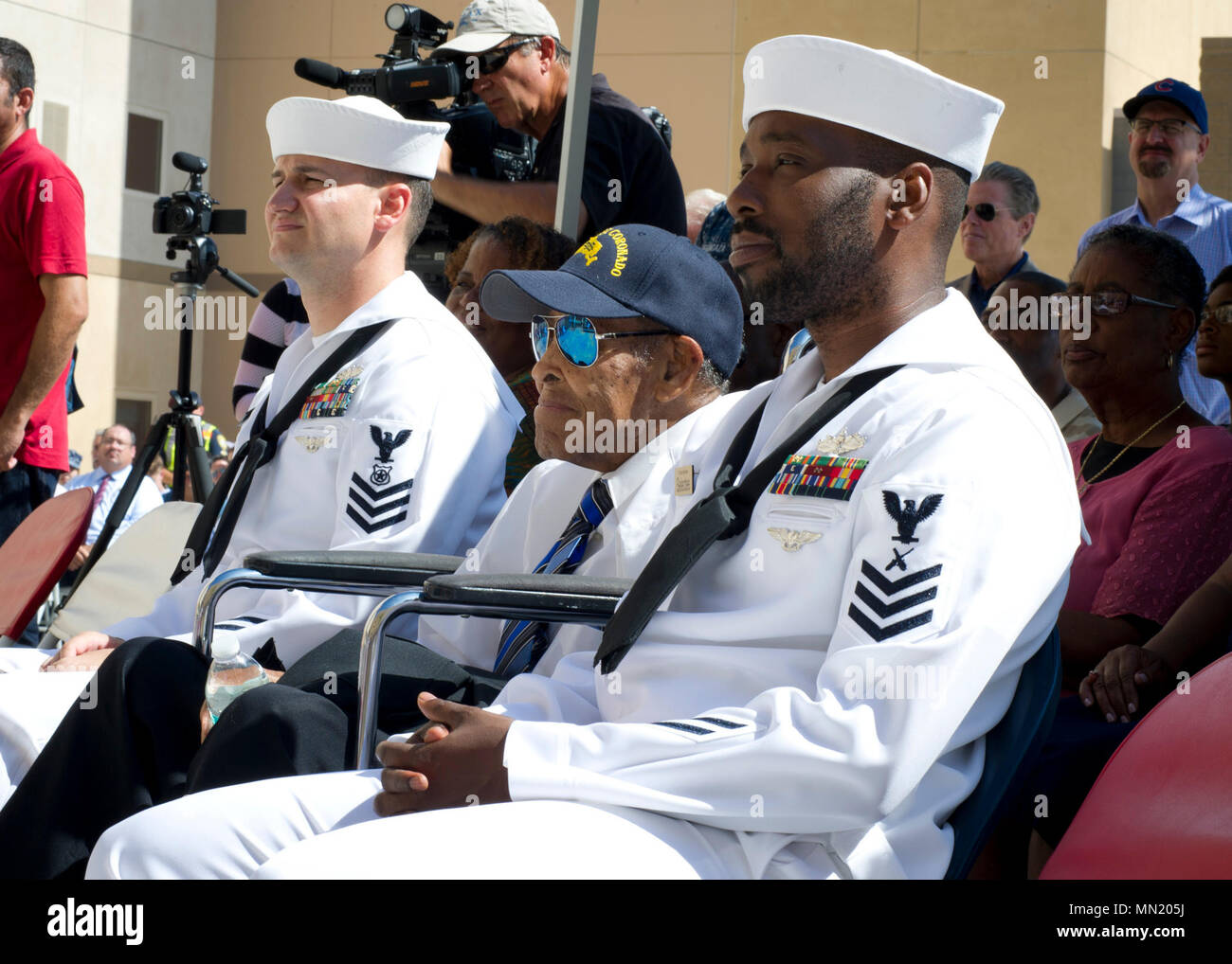Payroll specialist hi-res stock photography and images - Alamy