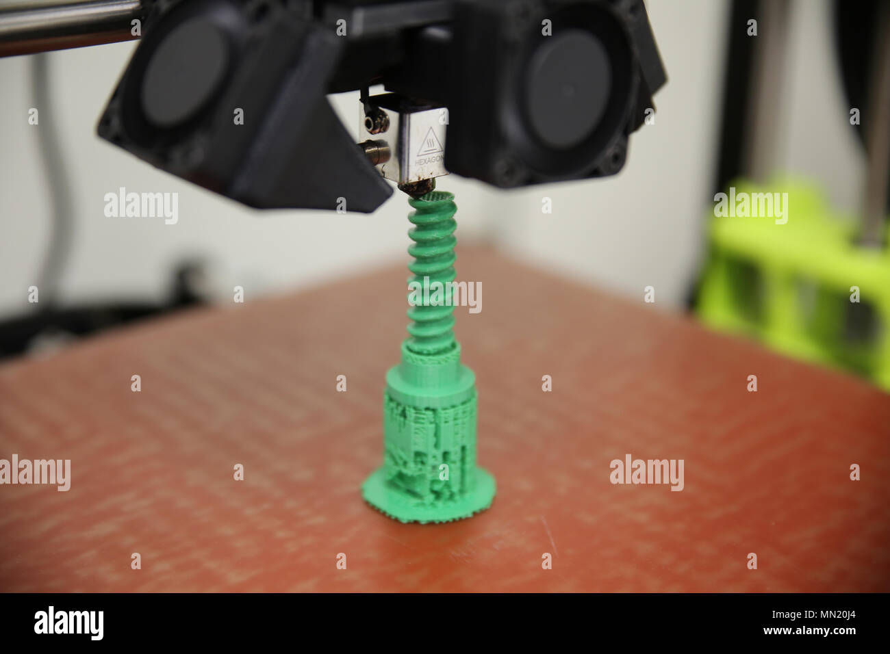 Additive manufacturing system hi-res stock photography and images - Alamy