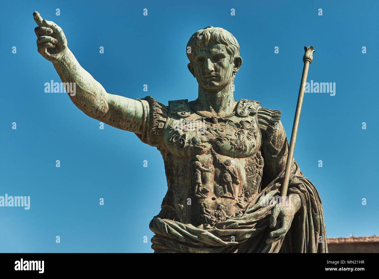 Caesar augustus rome statue hi-res stock photography and images - Alamy