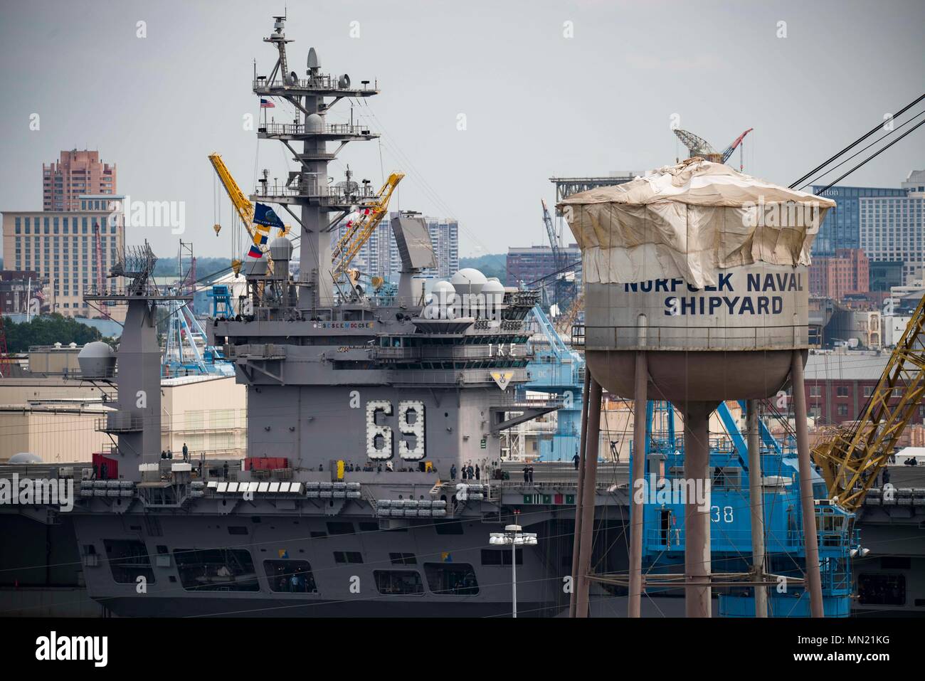 170805-N-QI061-566 PORTSMOUTH, Va. (Aug. 5, 2017) The aircraft carrier ...
