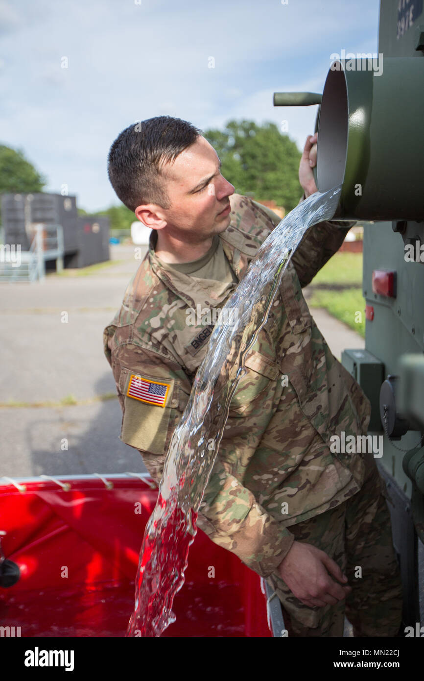 Tactical fire fighting truck tfft hi-res stock photography and images ...
