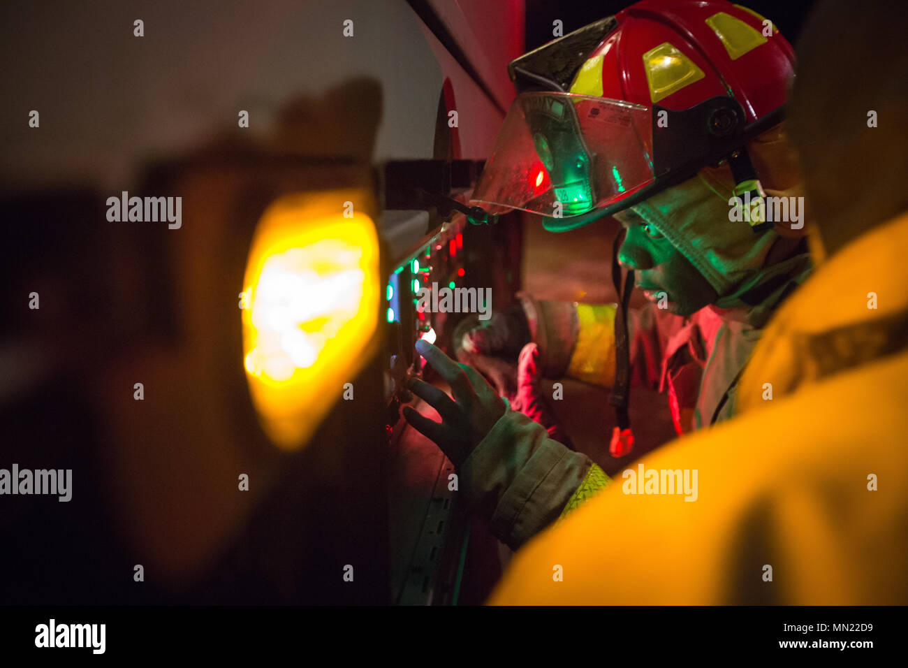 M1142 tactical fire fighting truck hi-res stock photography and images ...