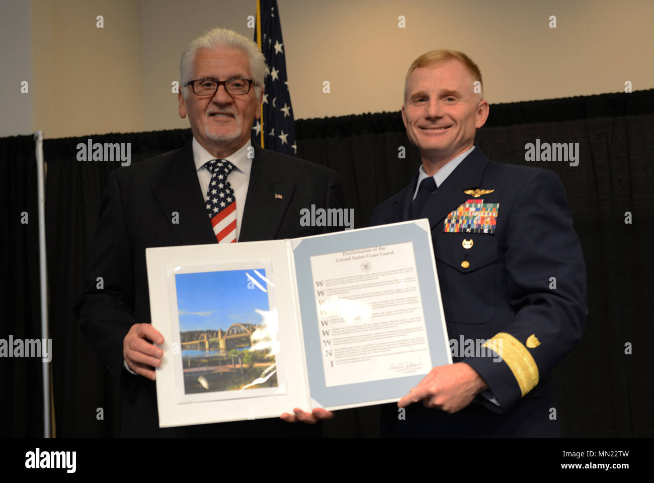 Mayor joe henry hi-res stock photography and images - Alamy