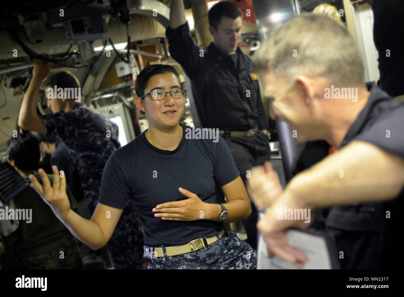 170810-N-TR360-156 ATLANTIC OCEAN (Aug. 10, 2017) Midshipman 3rd Class ...