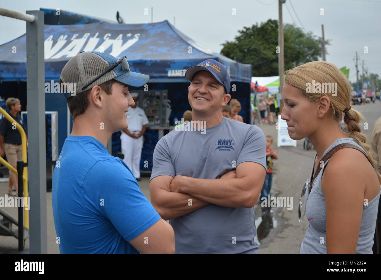 170815-N-MZ294-0091 Des Moines, IA (August 15, 2017) Navy Aircrew ...