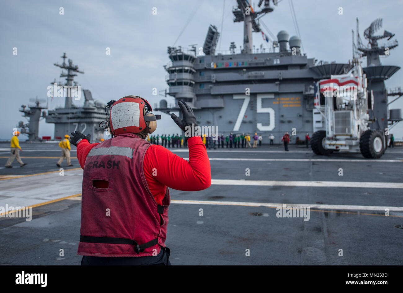170815-N-NQ487-134 NORFOLK, Va. (Aug. 15, 2017) Aviation Boatswain's ...