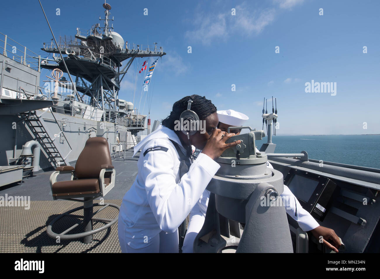 Initiative taker hi-res stock photography and images - Alamy