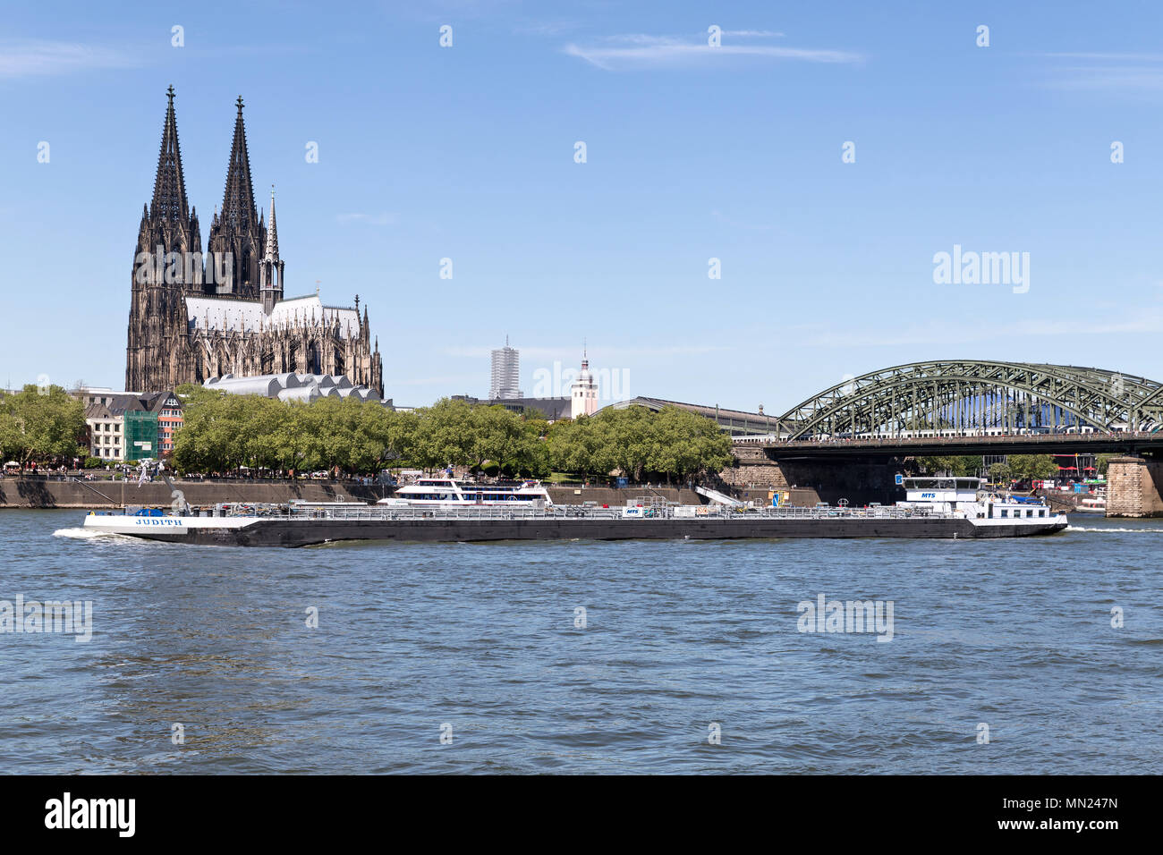 Inland tanker vessel JUDITH of MTS on the river Rhine passing Cologne ...