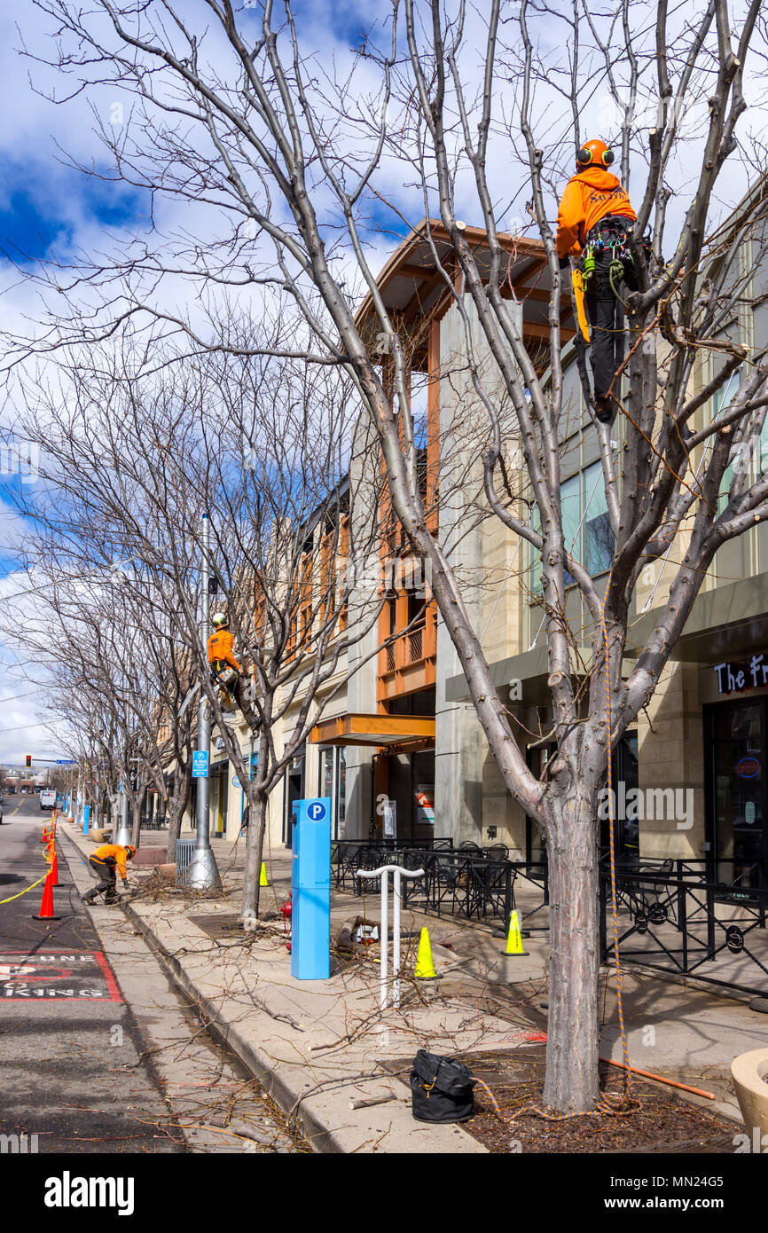 Street workers hi-res stock photography and images - Alamy