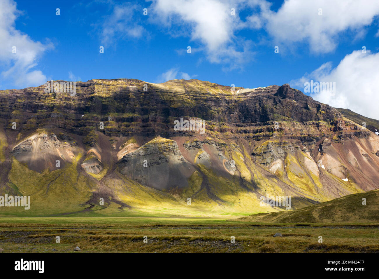Colorful mountain range in iceland hi-res stock photography and images ...