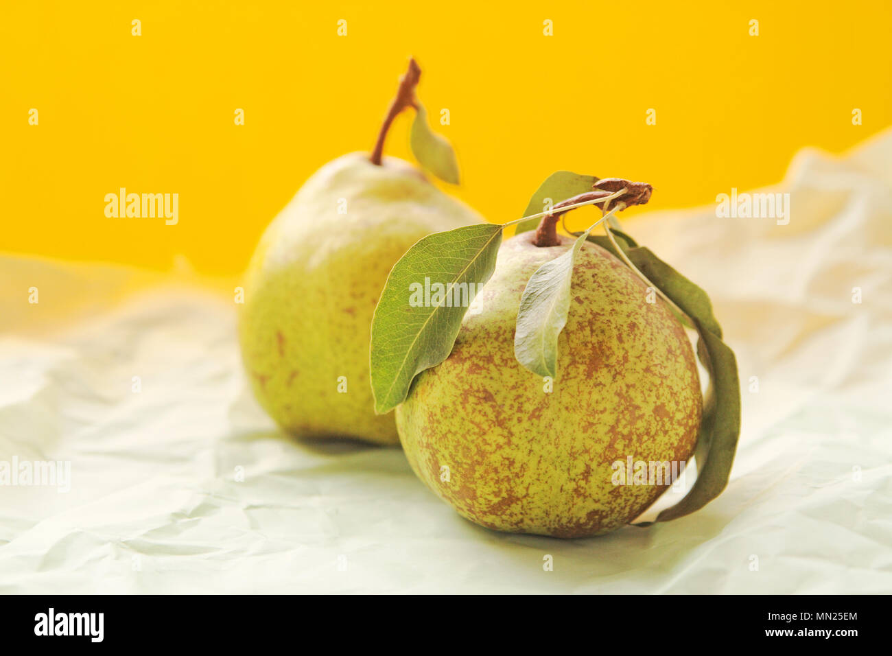 Pears textures hi-res stock photography and images - Alamy