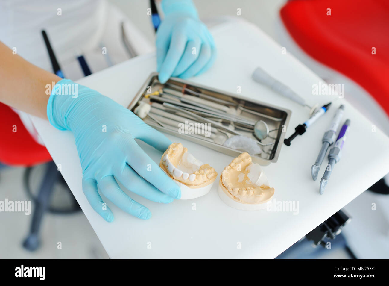 an impression of the jaw of plaster. Dentures Stock Photo - Alamy