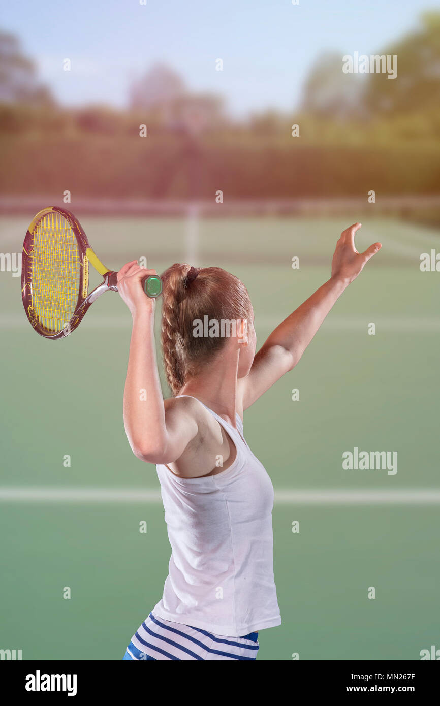 Female tennis player rear view hi-res stock photography and images - Alamy