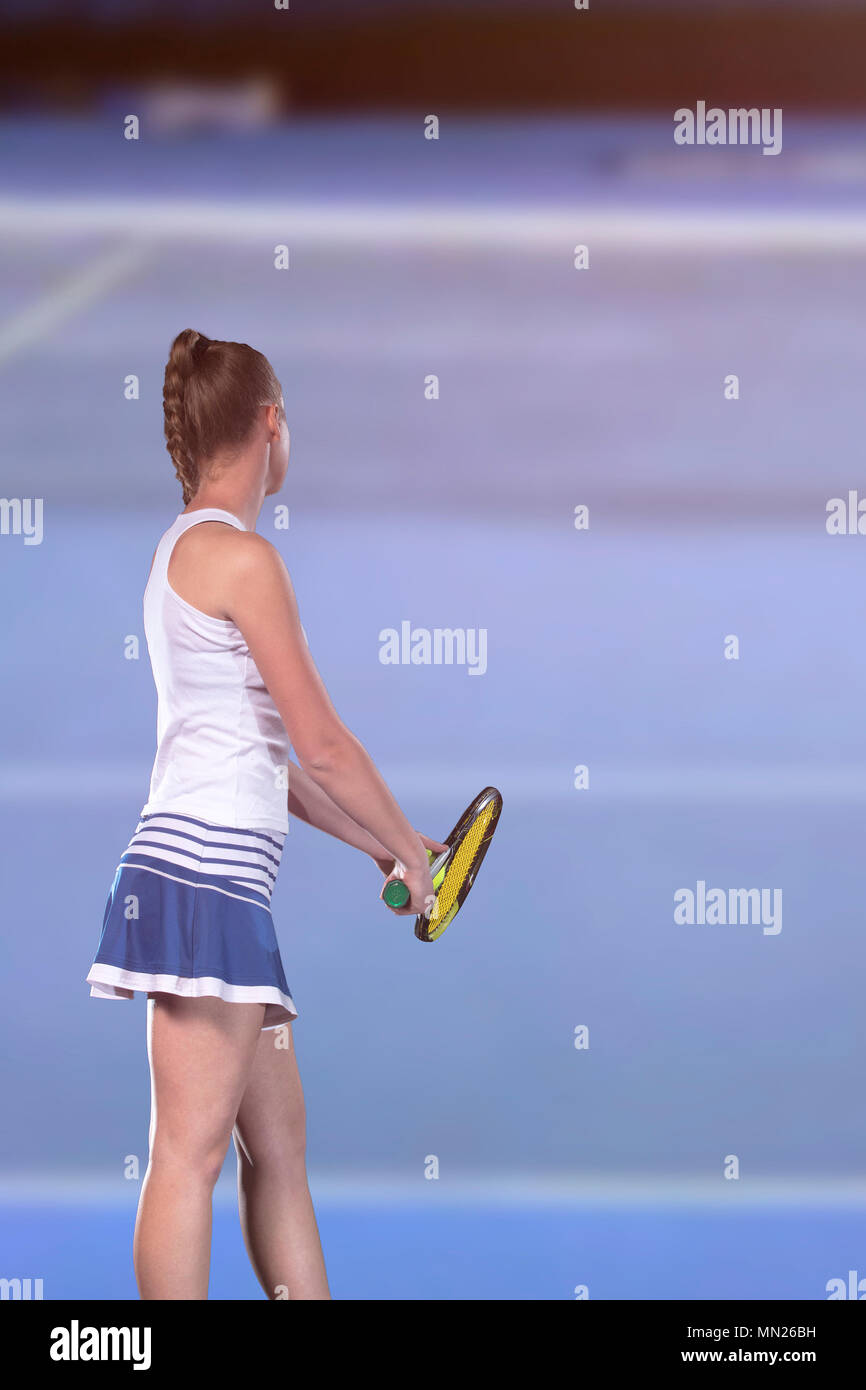 Female tennis player rear view hi-res stock photography and images - Alamy