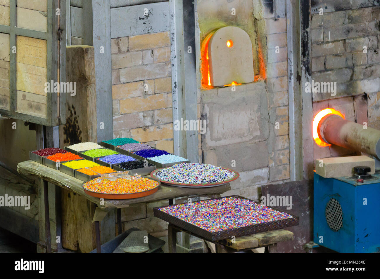Glass modern factory furnace hi-res stock photography and images - Alamy