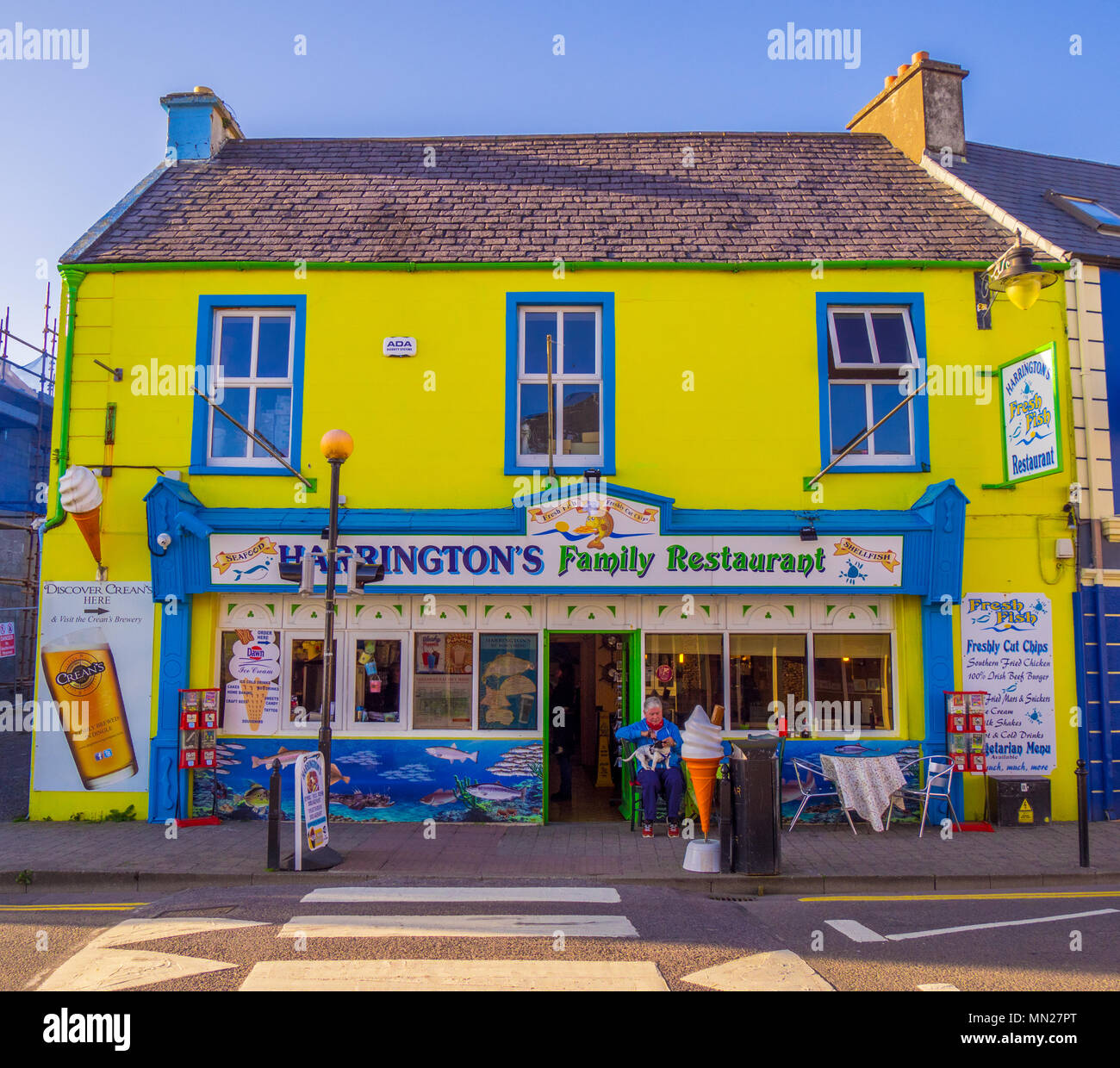 Typical street view in Dingle with its colorful houses Stock Photo - Alamy
