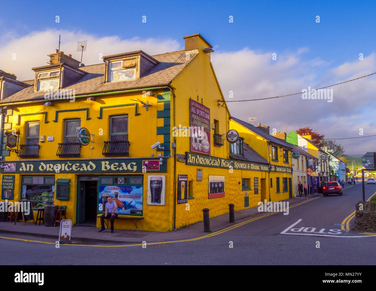 Traditional Irish Pub in Dingle Stock Photo - Alamy