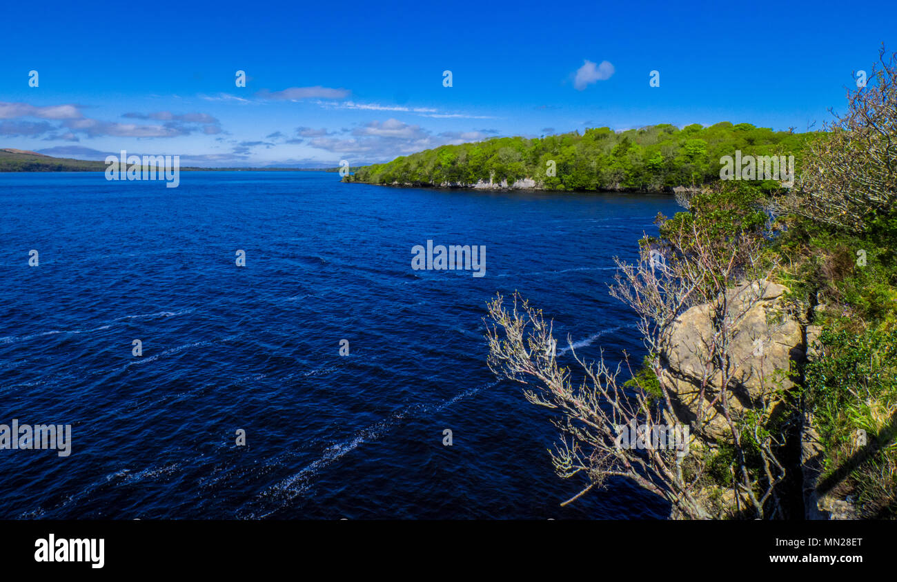 Amazing deep blue lake at Killarney National Park - an idyllic romantic ...