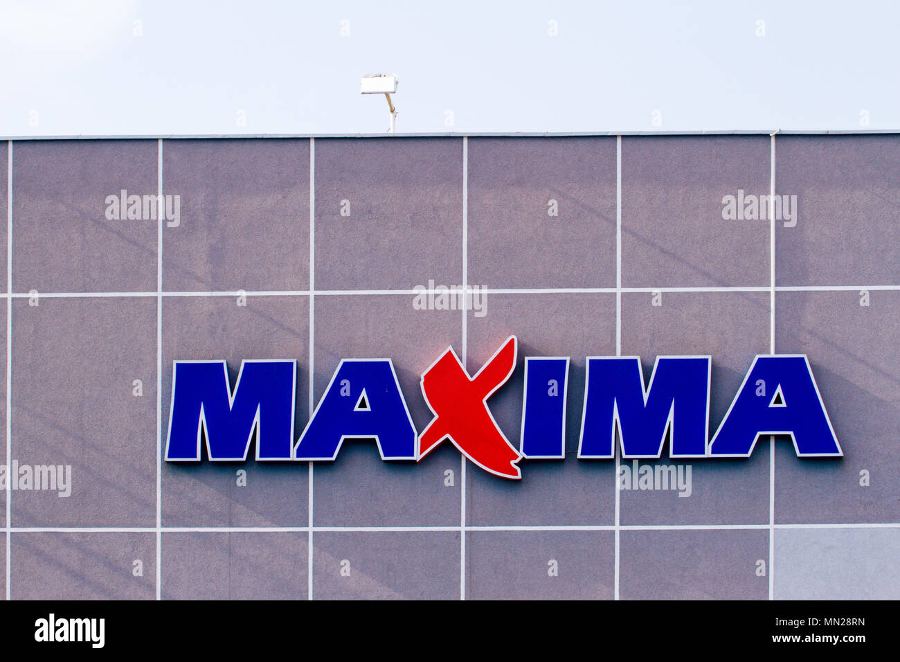 Maxima shopping hi-res stock photography and images - Alamy