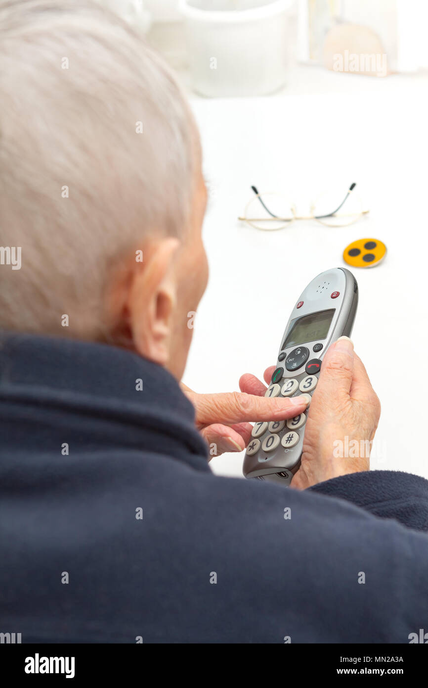 Old phone keypad hi-res stock photography and images - Alamy