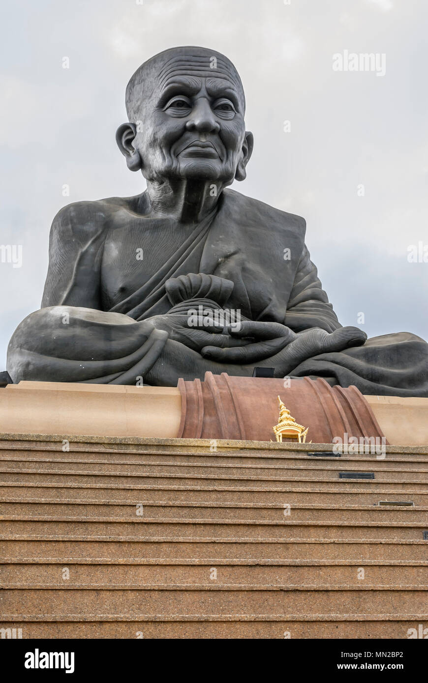 Mongkol hi-res stock photography and images - Alamy