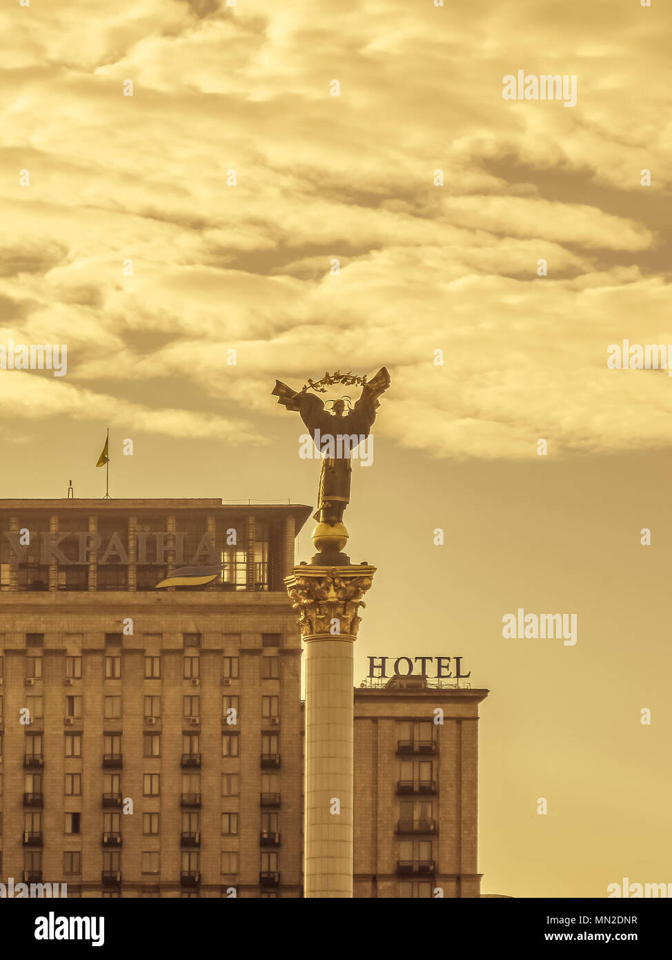 Kiev statue of liberty hi-res stock photography and images - Alamy