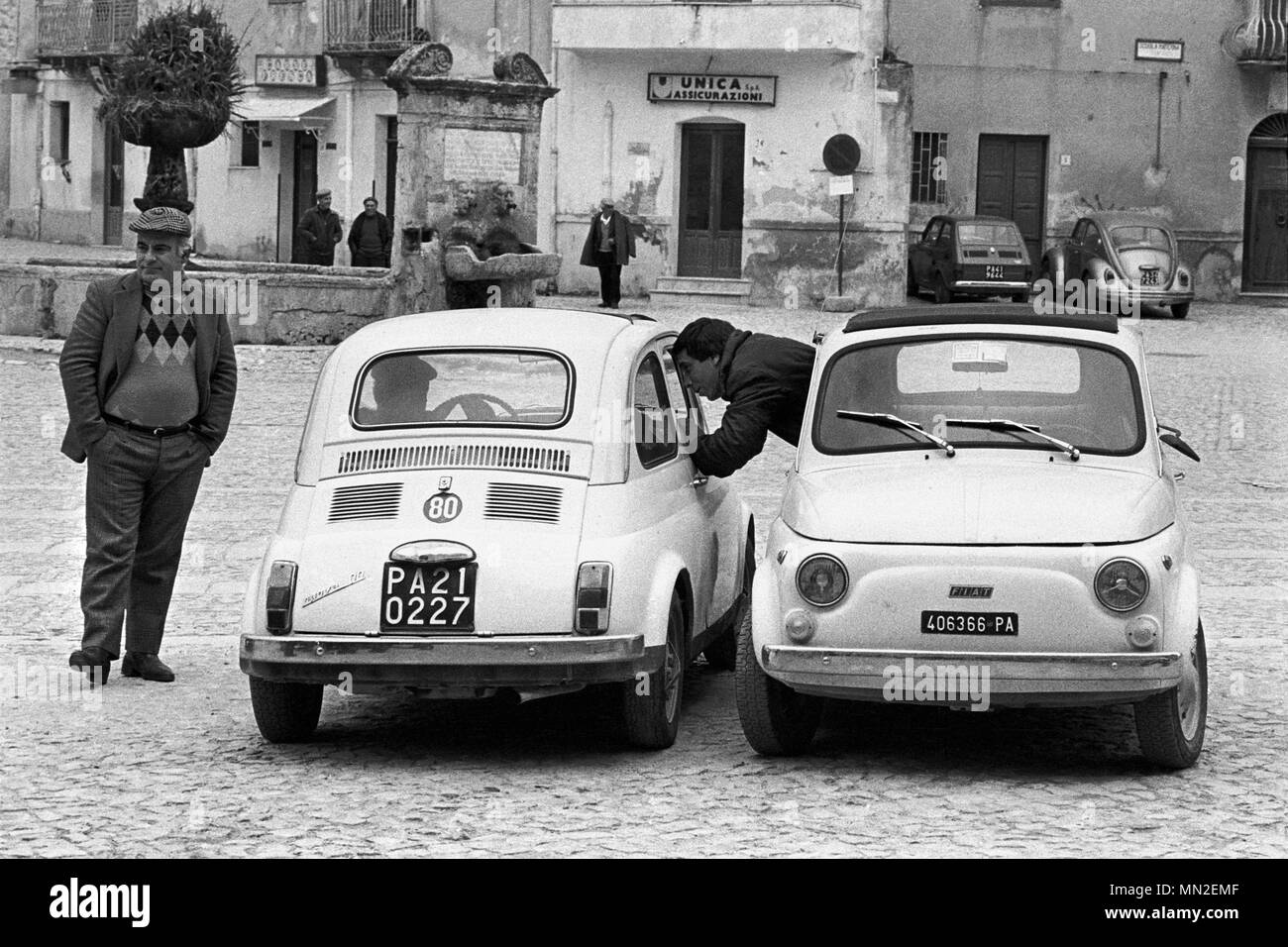 Italy village square people Black and White Stock Photos & Images - Alamy