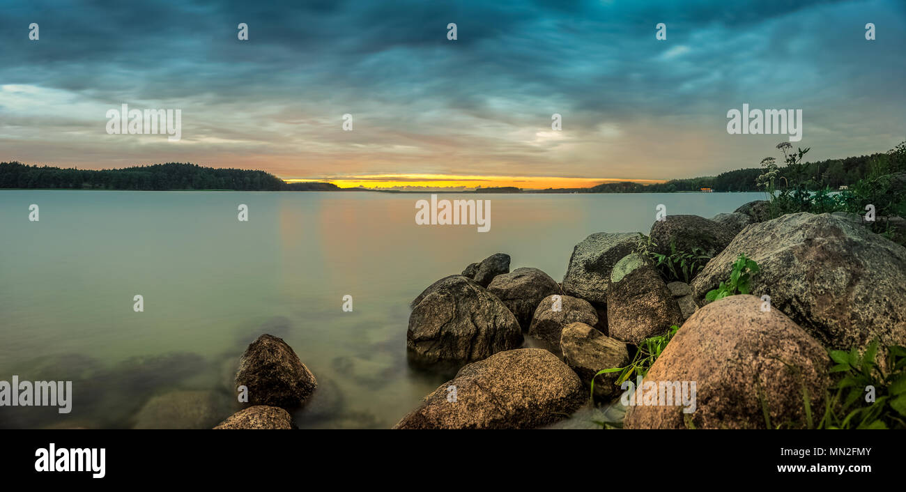 Stones lake hi-res stock photography and images - Alamy