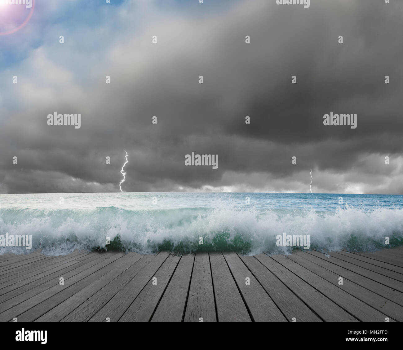 Thunder wave hi-res stock photography and images - Alamy