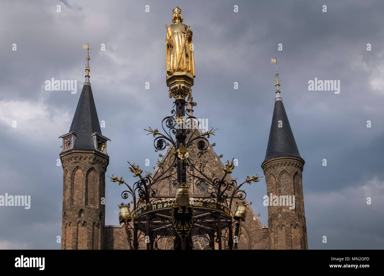 Detail close up gothic architecture hi-res stock photography and images ...