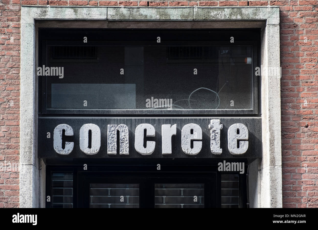 Concrete sign hi-res stock photography and images - Alamy