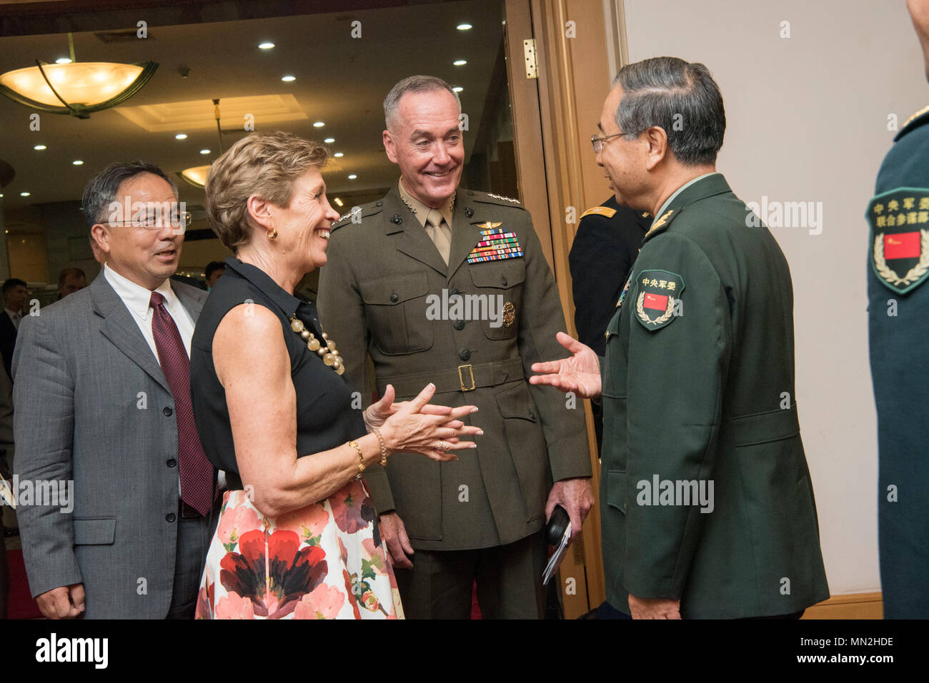 Ellyn dunford wife u s marine hi-res stock photography and images - Alamy