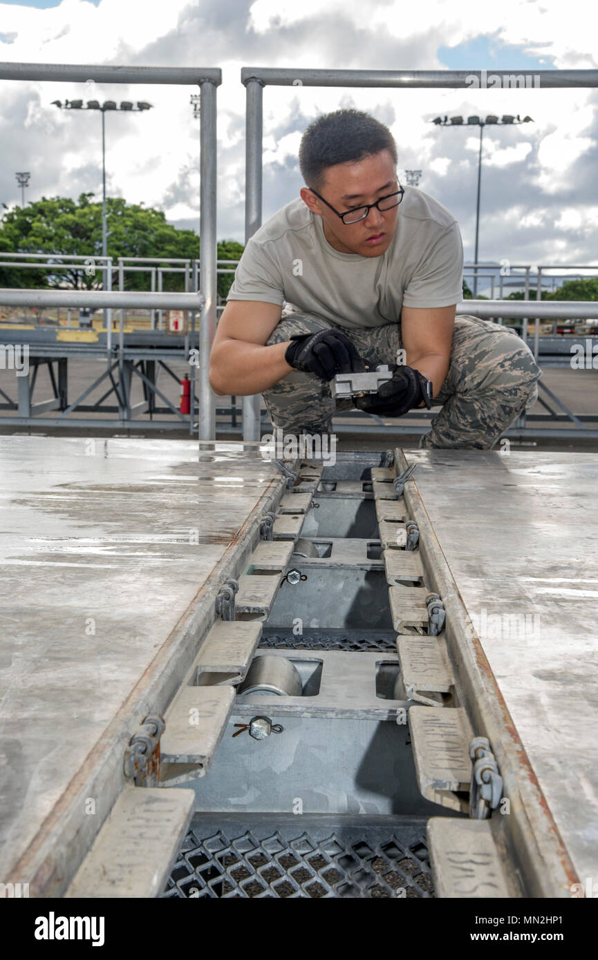 Pallet train hi-res stock photography and images - Alamy