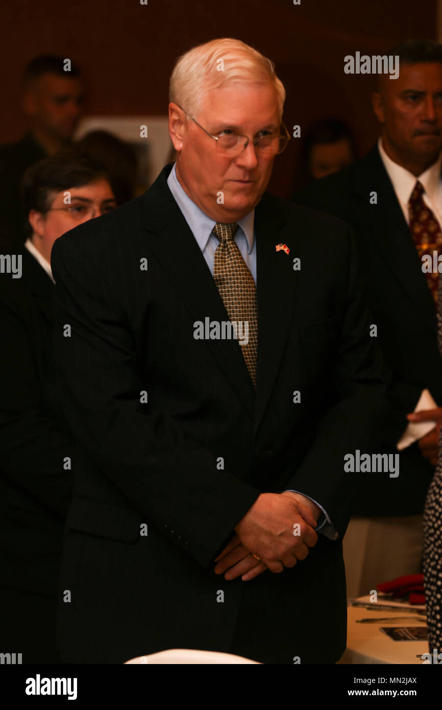 Mark sinclair hi-res stock photography and images - Alamy