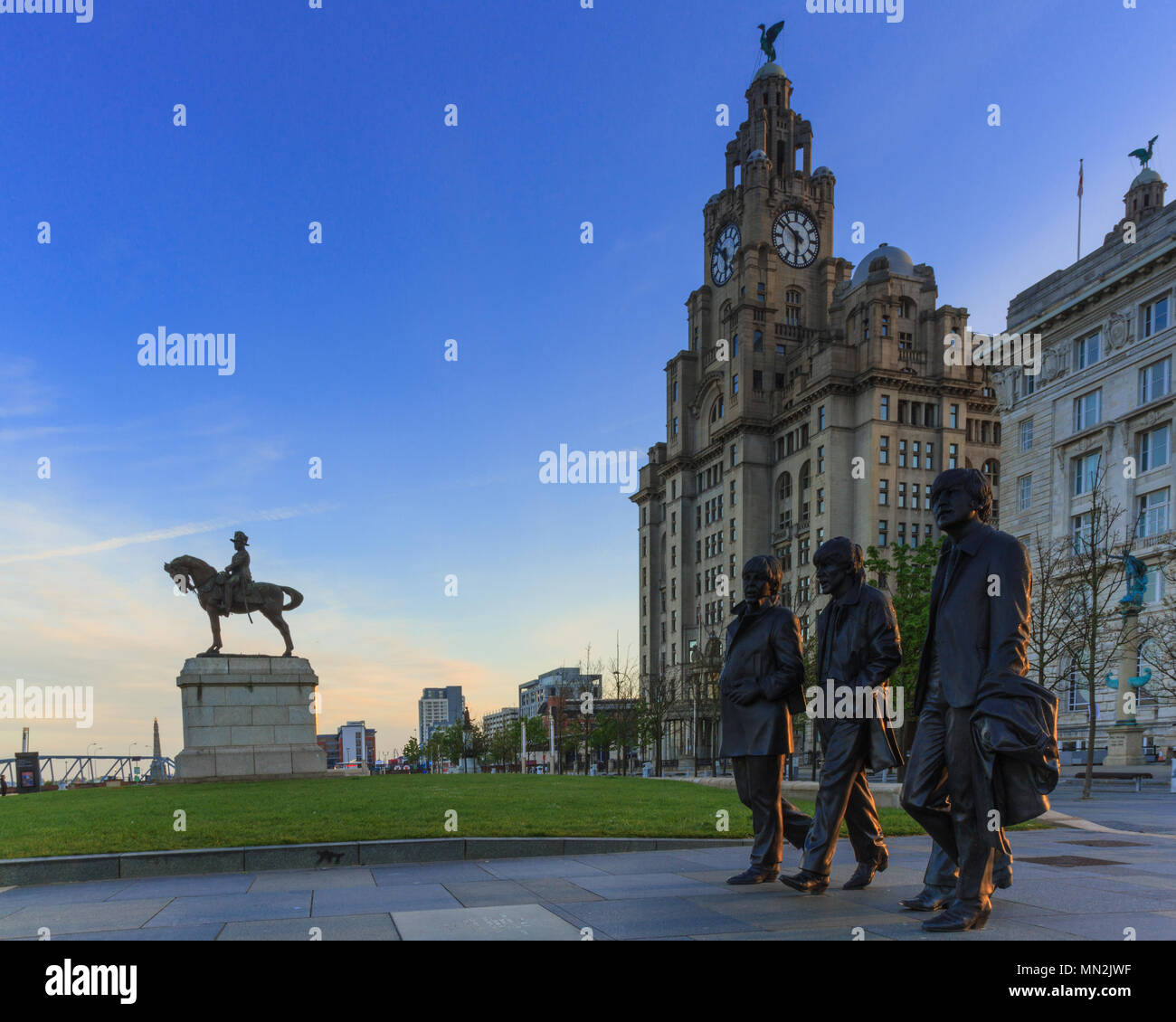 George pier head hi-res stock photography and images - Alamy