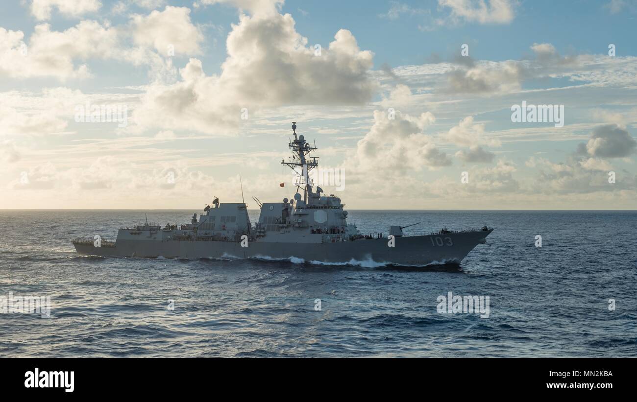 Uss Truxtun Ddg 103 Philippine Sea Cg 58 High Resolution Stock ...