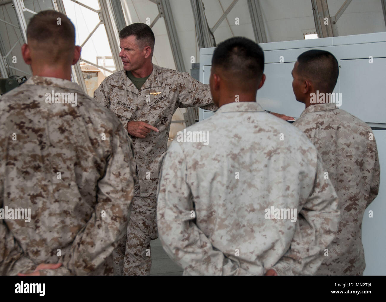 U.S. 5TH FLEET AREA OF OPERATIONS (Aug. 17, 2017) U.S. Marine Lt. Gen ...