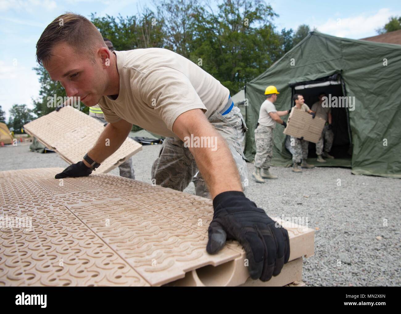 Radio assembly process hi-res stock photography and images - Alamy