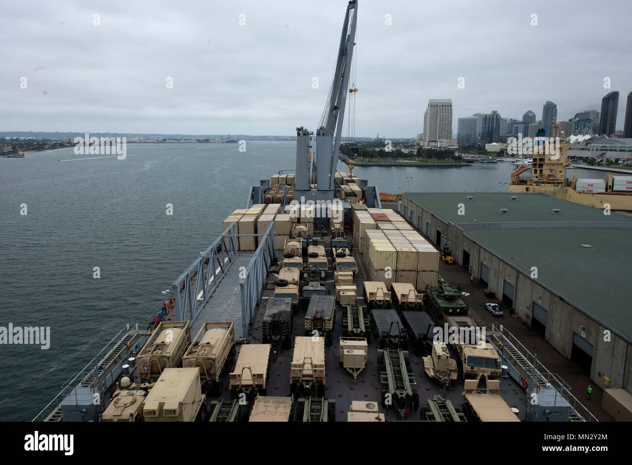 Usns bob hope hi-res stock photography and images - Alamy