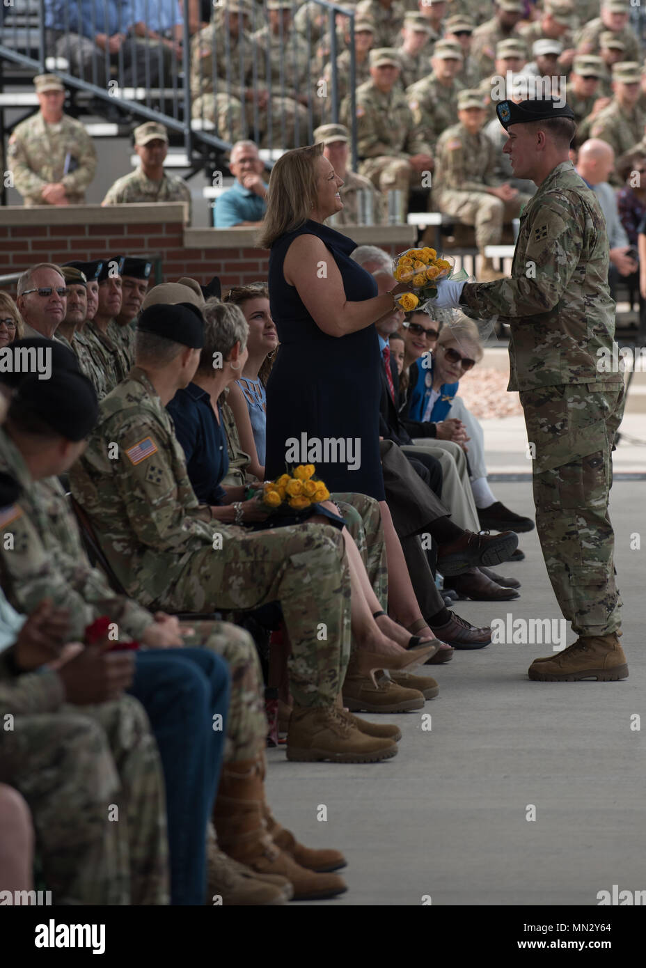 Betty Metheny, wife of Command Sgt. Maj. Timothy Metheny, incoming ...