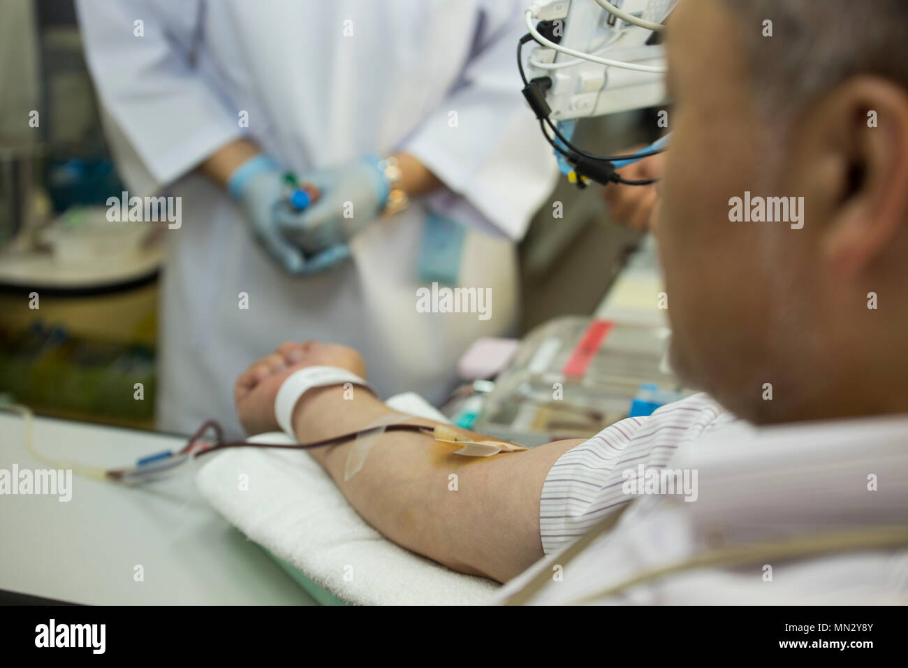 Blood contract hi-res stock photography and images - Alamy