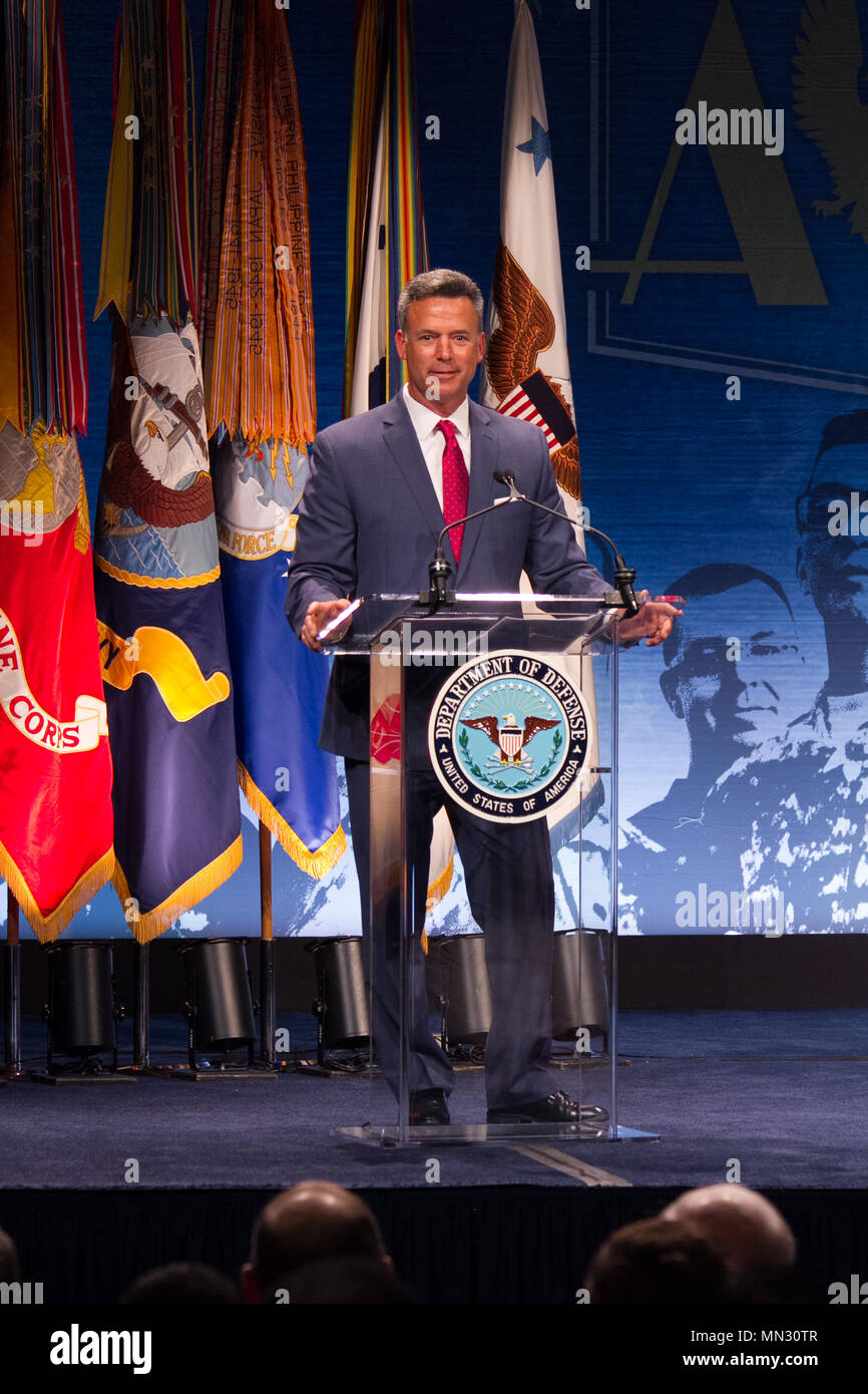 News anchor abc7 wjla tv hi-res stock photography and images - Alamy